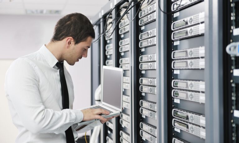 Database Administrator là gì? Làm thế nào để trở thành DBA giỏi?